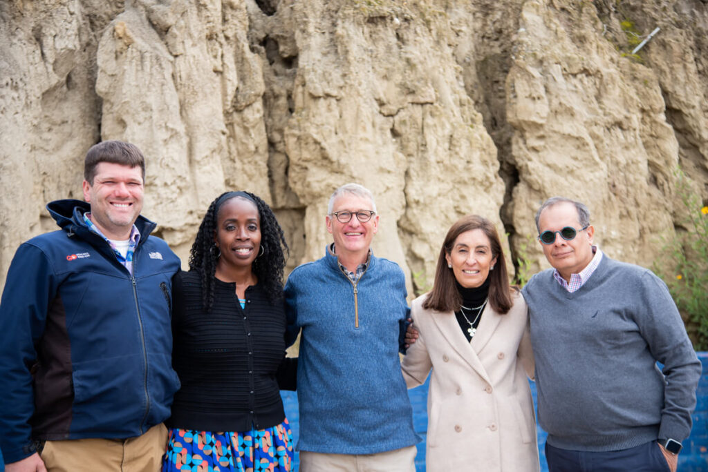 About Us - Highlands International School